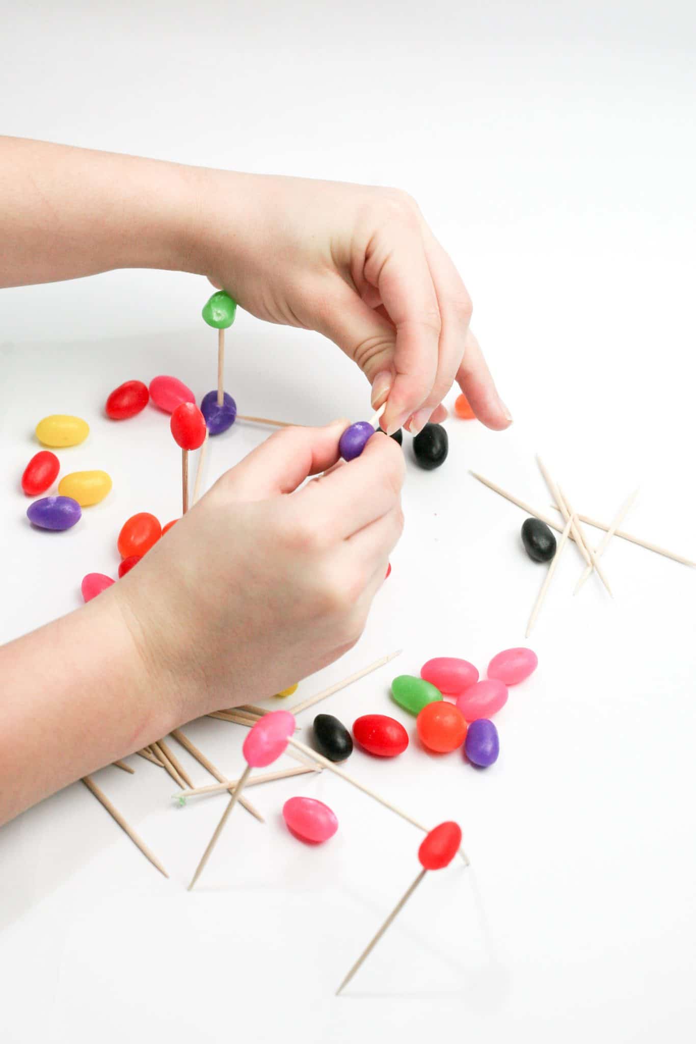 Fun Jelly Bean Structure STEM Activity! - Only Passionate Curiosity