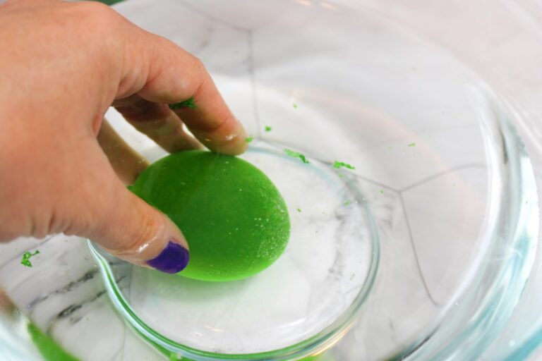 Colorful Naked Egg Experiment